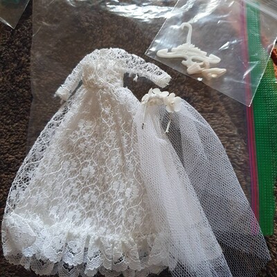 Topper Dawn palitoy Pippa Doll Vintage Handmade Wedding Gown and Veil ...