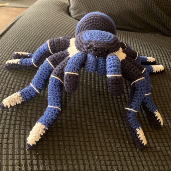 Crochet Pattern. Amigurumi Tarantulas: Yellow and Blue . Two Patterns ...