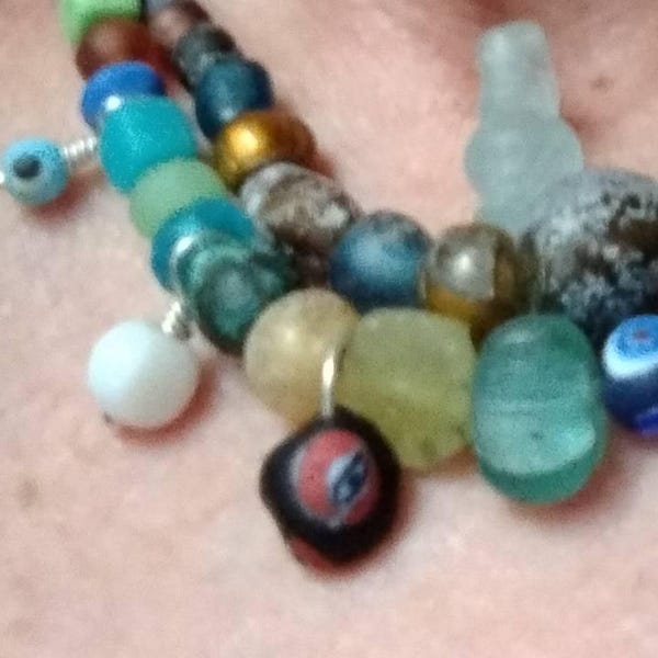 String of 10 Antique Eye Beads and Gold Foil Bead - Etsy
