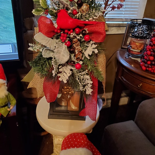 CARDINAL DELIGHTS - Christmas Winter Holiday Lantern Swag Decoration - Etsy