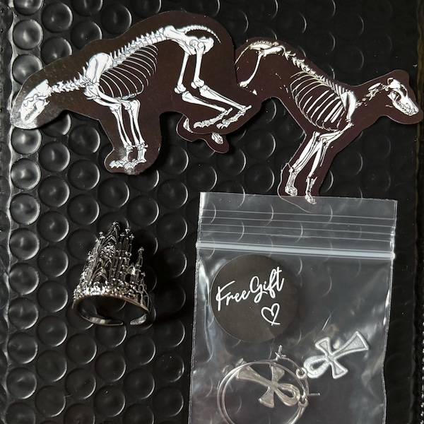 Sacred Heart Bead Necklace || Gothic Jewellery || Gothic || Alternative ...