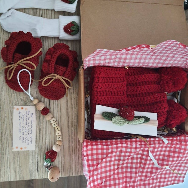 Baby Girl Present Box, Knitted Baby Hat Booties Socks and Headband Set ...