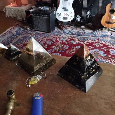 Handmade Orgonite Pyramid Energy Generator Orgonite EMF Protection ...