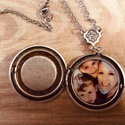 Sized Locket Photos, Sizing Your Locket Photos, Small Locket Photos ...