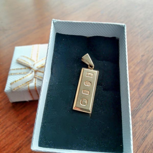 Fabulous Antique Victorian Carved Shell Cameo of Nyx Goddess of the ...