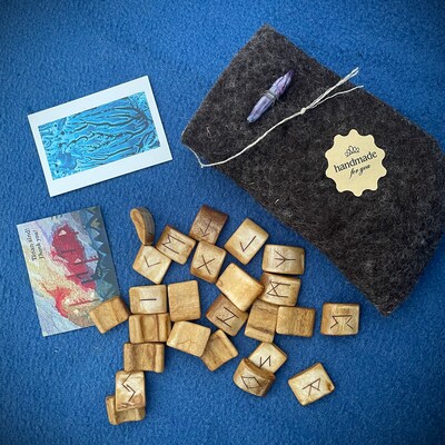 Roman Rota Board Game, Tic-tac-toe, Embroidered on Natural Wool Felt ...