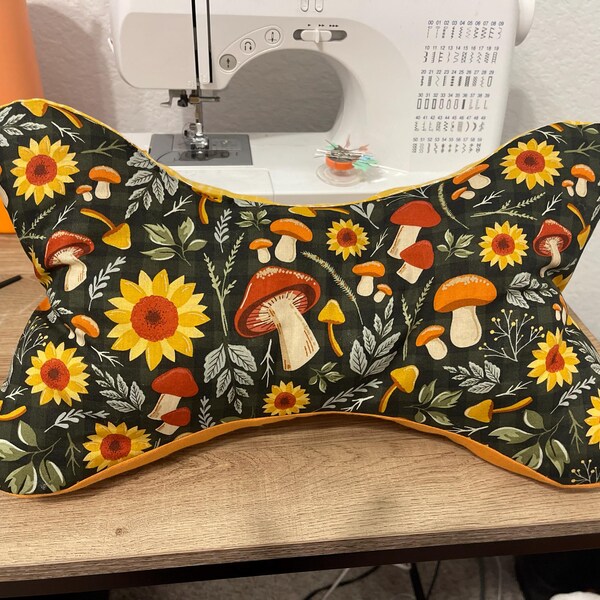 Reading Pillow Printable Sewing Pattern | Reading Bone to Sew | Neck ...
