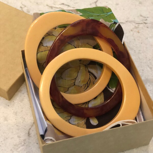 Lavender Sachet - Hand Embroidered Hot Pad Upcycled as Lavender Sachet ...