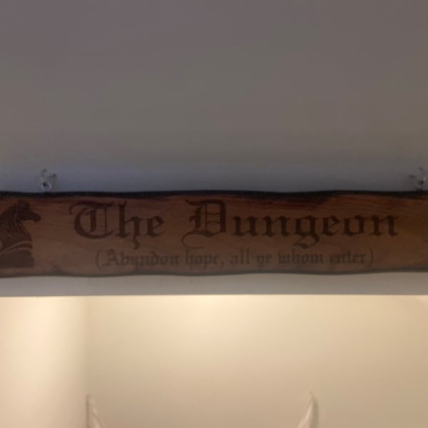 Custom Dnd Dragon Dungeon Sign - Personalized Dungeons and Dragons ...