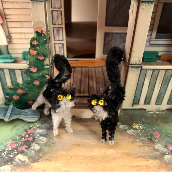 SURPRISE FUNNY FERAL! One Posable Chenille Stem, Pipe Cleaner Kitty Cat ...