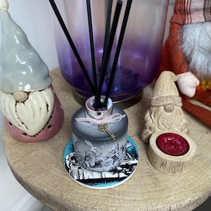 Alice in Wonderland Diffuser. Alice in Wonderland Decor. Alice in ...