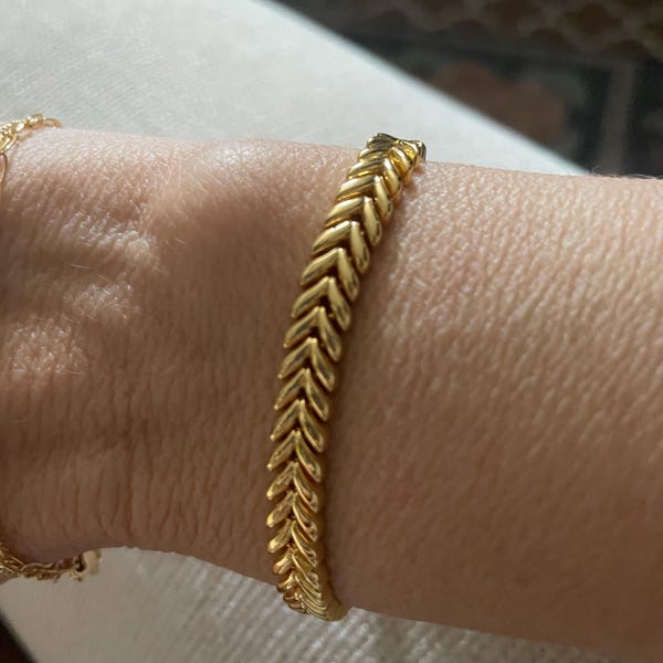 Ribbed Link Chain Bracelet by Caitlyn Minimalist • Chunky Fishtail Link ...