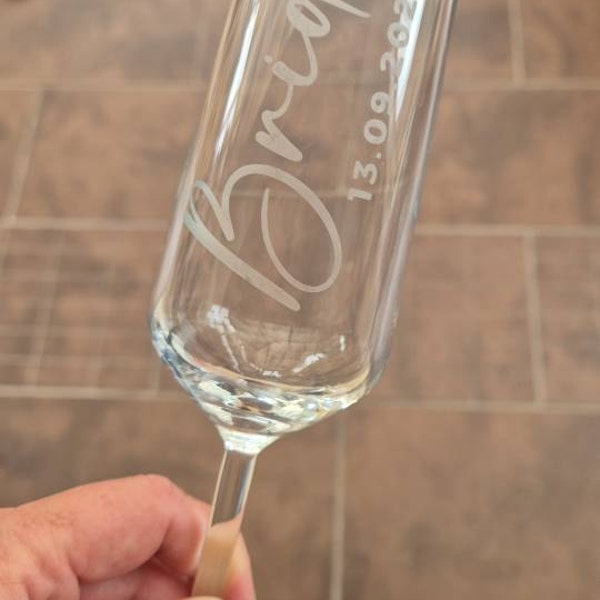 Personalised Engraved Champagne Flute Etched Wine Glass Custom Prosecco Glass Name Glass Hen