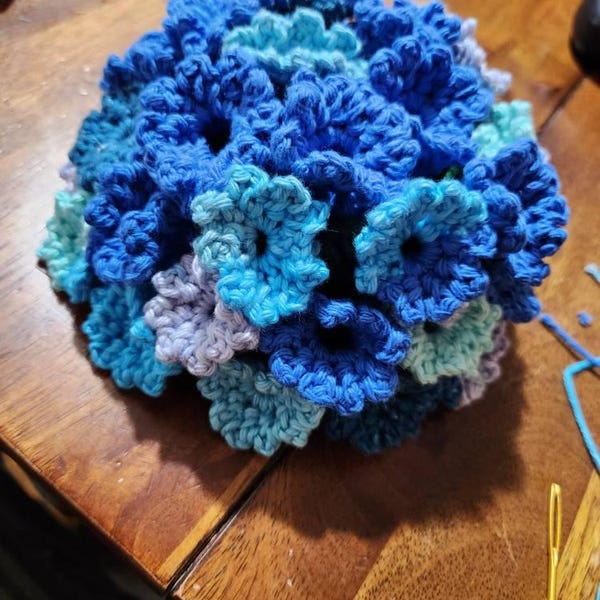 Bluebell Flower Crochet Coaster Pattern: DIY Floral Home Decor (video ...