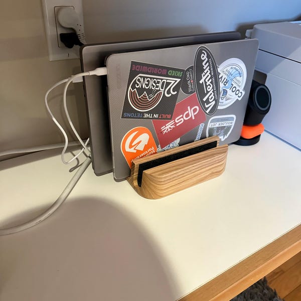 Triple Vertical Laptop Stand for Desk - Multiple Laptop Holder With ...