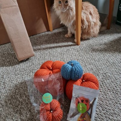 Mini Knitted Scream Guy, Horror Guy, Halloween Stuffy, Spooky Stuffed ...