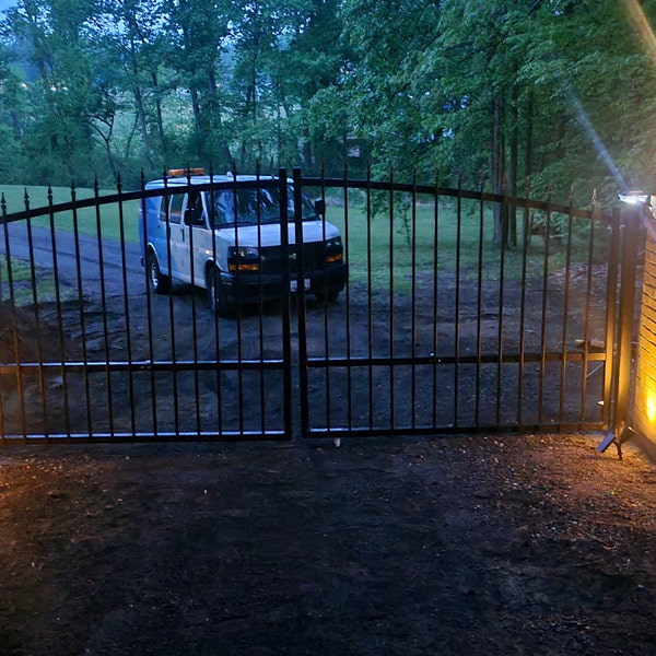 Single Letter Gate Initial ~ Metal Monogram for Entryway - Etsy