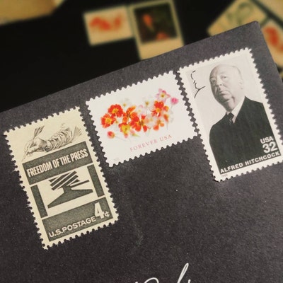 20 US Vintage Postage Stamps .. Shades of ORANGE .. Curated Collection ...