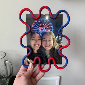 Large Squiggle Frame 8x10 - Etsy