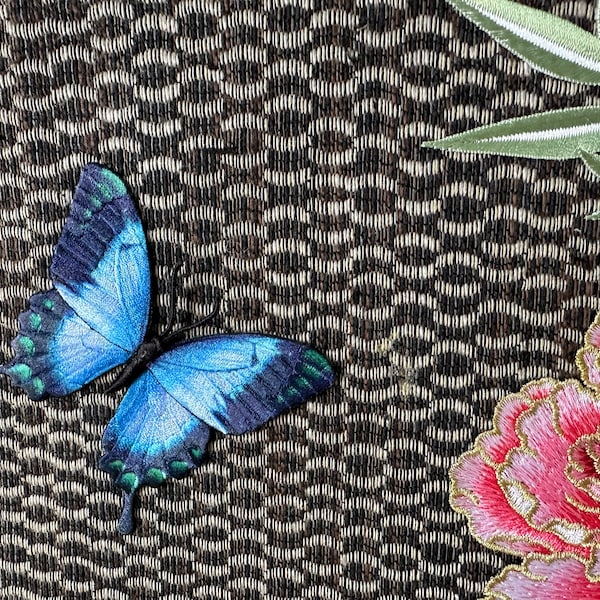 Iridescent Realistic Moth Embroidery Applique / High Quality Iron on ...
