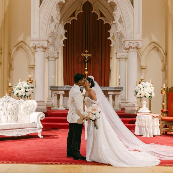 Veil Beaded Edge, Etsy Wedding Veils, Beaded Trim Veil, Beaded Bridal ...