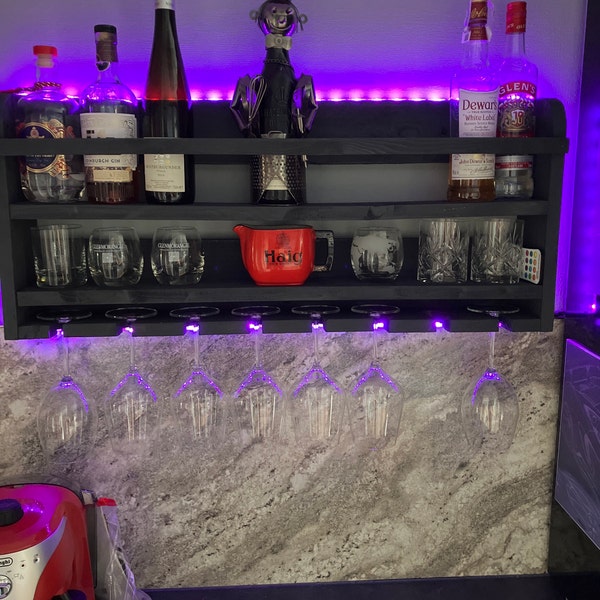 Wooden Breakfast Bar Wall Mounted on Stylish Steel Brackets With a ...