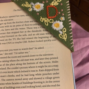 Cute Flower Embroidered Corner Bookmark Shipping From USA Felt Triangle ...