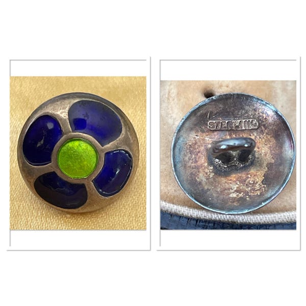 Clear Glass Paperweight Button With Multicoloured Glass. Green Glass ...