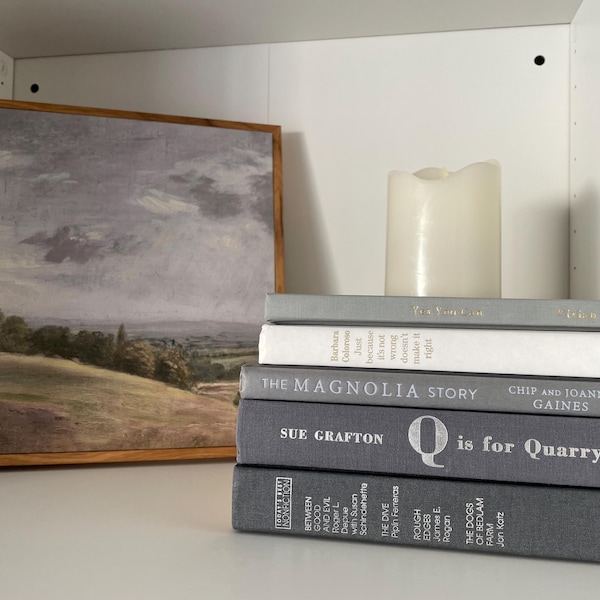 Warm Ombré Book Stack, Rustic Bookshelf Aesthetic, Farm House Book ...