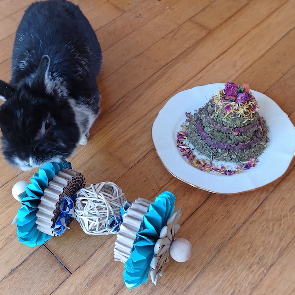 Rabbit Chew Toy: Mini Shredder With Vine Ball & Palm Flowers - Etsy