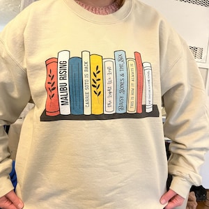 Custom Bookshelf Sweatshirt Booktok Merch Personalized Books - Etsy