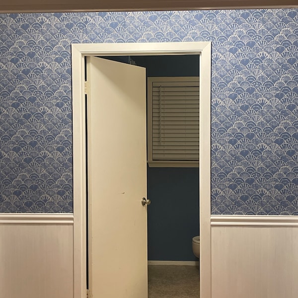 Scallop Shell Pattern Wallpaper - Blue White Gold Sea Shell Peel and ...