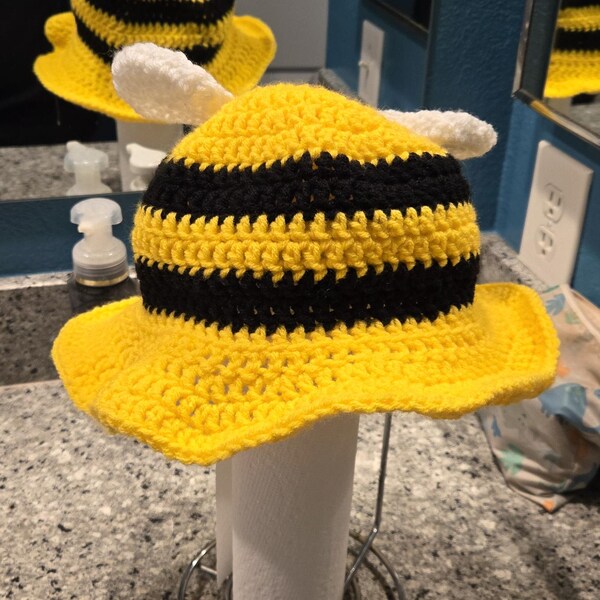 PDF Bumblebee Bucket Hat Crochet PATTERN | Handmade Bee Hat With Frilly ...