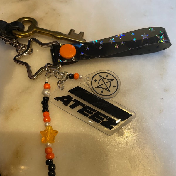 ATEEZ KPOP Keychain *various Colors* ATINY - Etsy