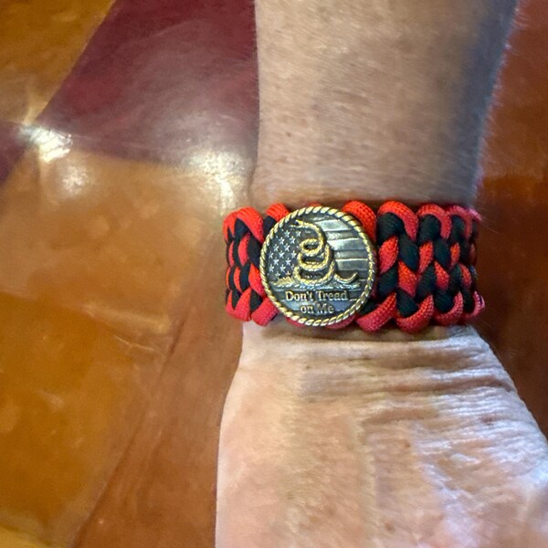 US Army Mens Paracord Bracelet, Military Gifts for Veterans and ...