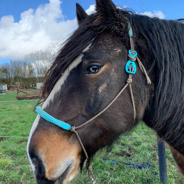 Customizable Poll Pad Relieving the Cervical Spine, Adaptable to ...