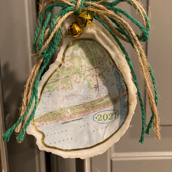 OUTER BANKS Map Oyster Shell Ornament | Beach Vacation | OBX Gifts ...