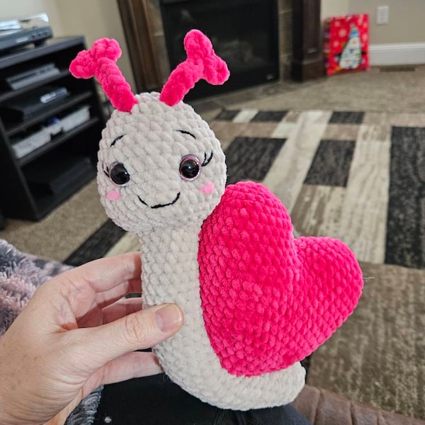 Crochet Plush Snail, Amigurumi Snail, Crochet Valentines Gift, Donut Snail, Heart Snail ...