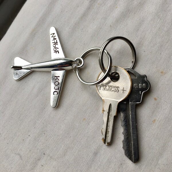 Plane Keychain, Pilot Gift, Airplane Keychain, Airplane, Traveling ...