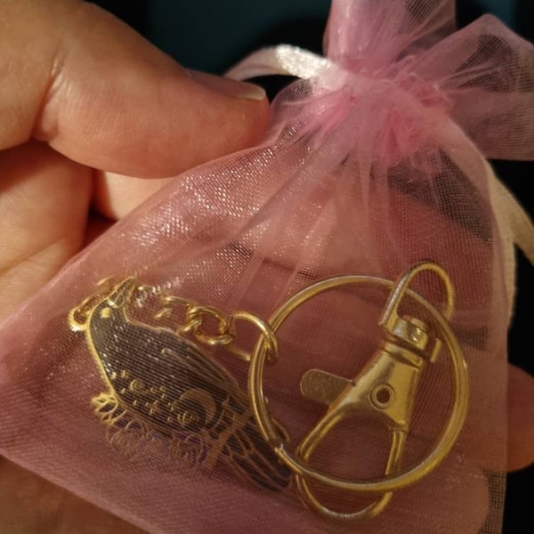 Crow Keychain Bird Keychain Cute Keychain Bird Lover Witch Keychain ...