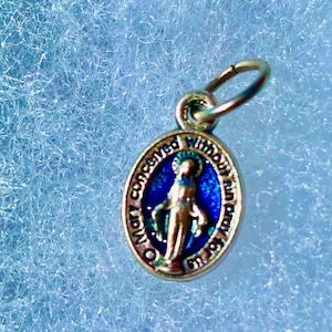 Irish Celtic Cross Pendant with Trinity Knot Symbol of Holy | Etsy