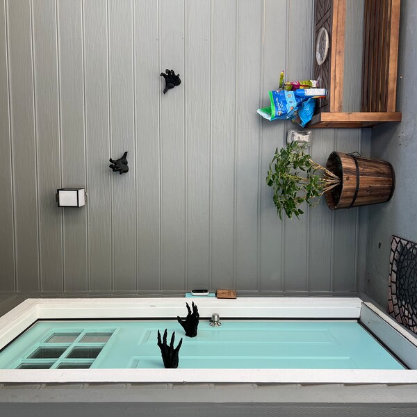 Halloween Hand Decor | Wall Mountable Scary Decor for Your Living Room ...