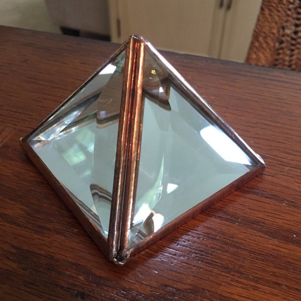 6" Pyramid Charging Box - Etsy