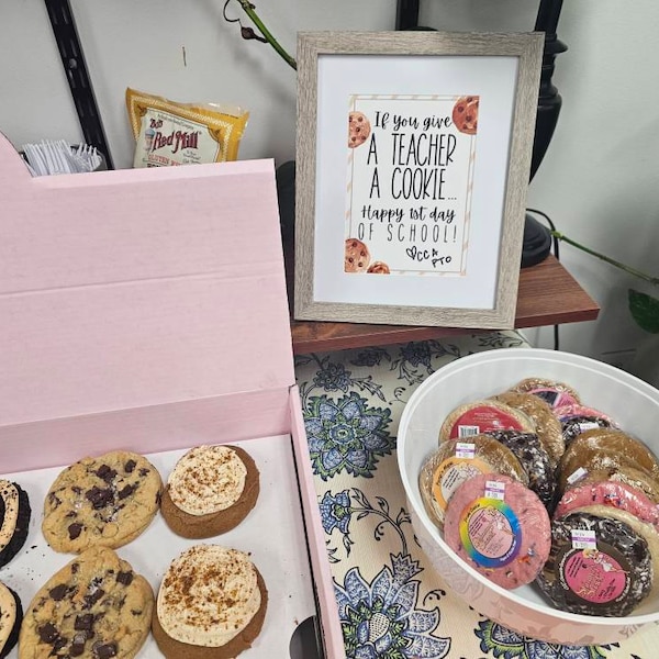 If You Give A Teacher A Cookie Printable Gift Tags, 1st Day Tag First ...