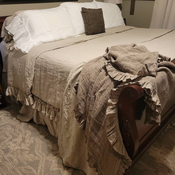 LINEN COVERLET Dust Ruffle .ruffled Linen Bedspread, Dust Ruffle ...