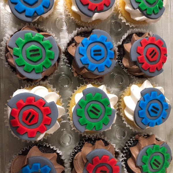 Fondant Cupcake Toppers - Beyblade - Etsy