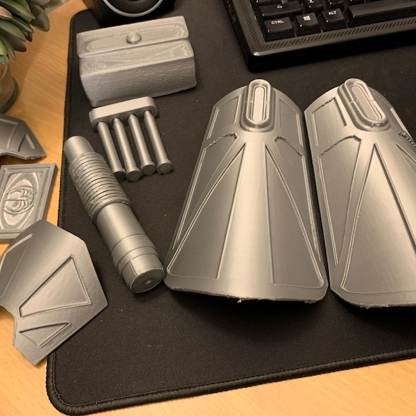 Sith the Acolyte Star Wars Helmet 3d Print Model Stl Qimir the Stranger ...