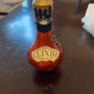 FINAL FANTASY Inspired ELIXIR Potion Bottle With Magical Swirling ...