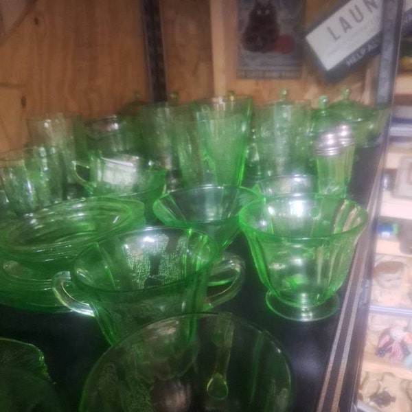 Pyrex Glass Insulator, Straw Color Pyrex Glass Insulator - Collectible ...