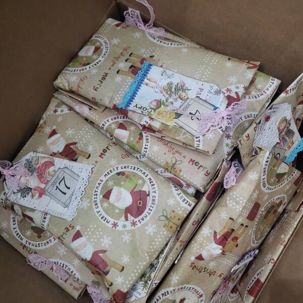 Teeny Tiny Baby or Newborn Mini Photo Album Scrapbook Junk Journal Free ...